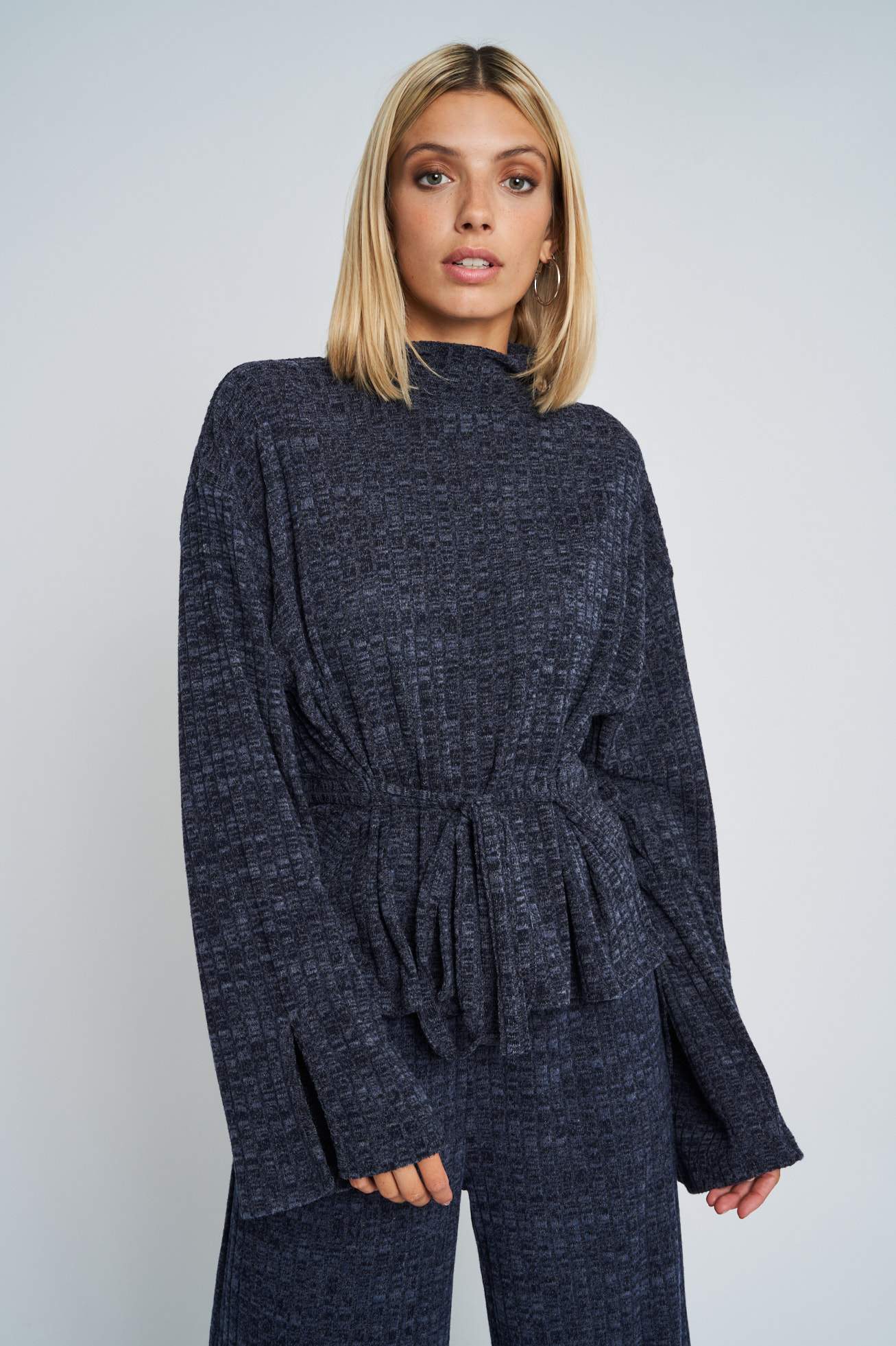 FONTAINE TOP – Native Youth