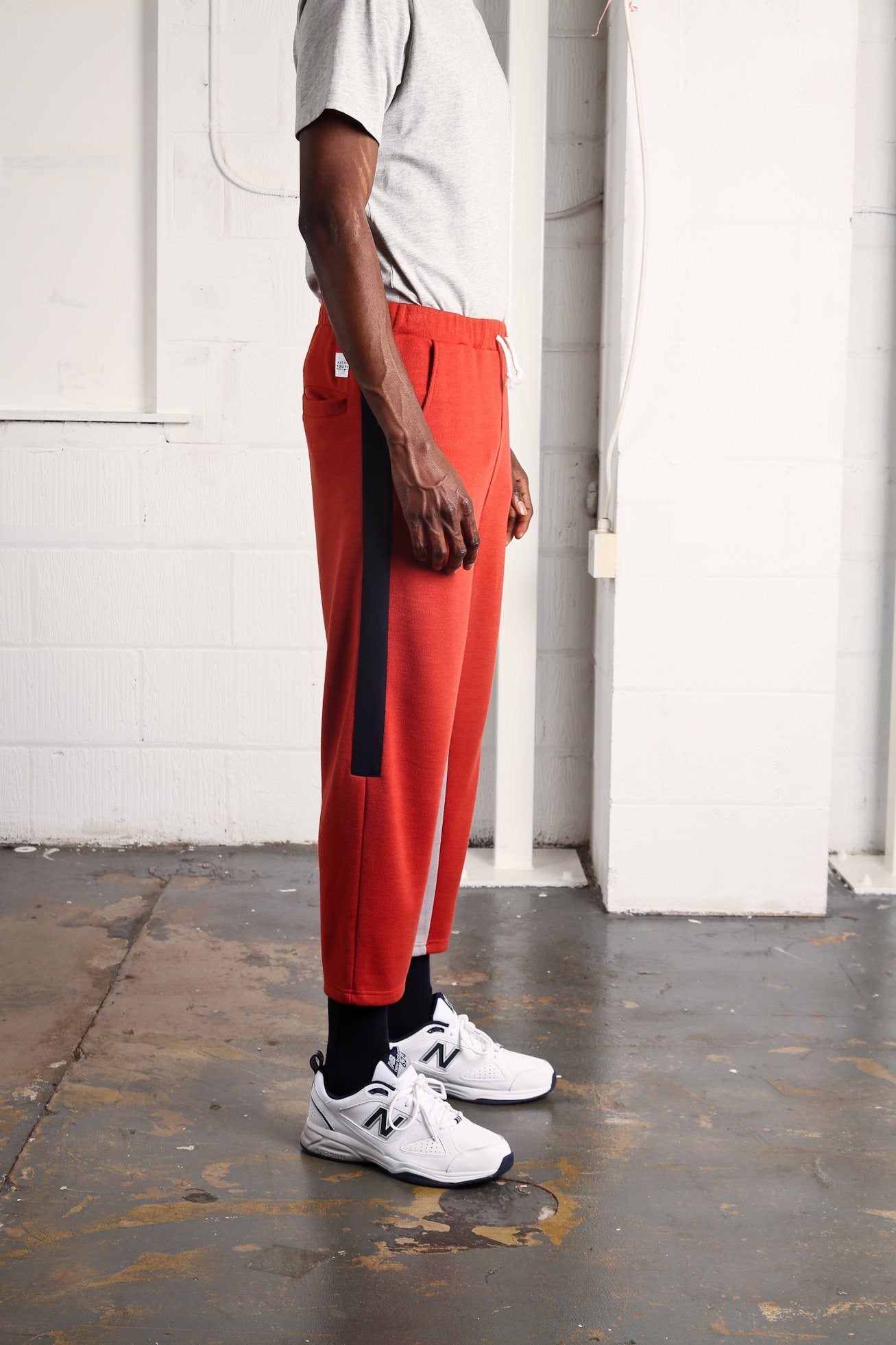 COACH JOGGER | RUST – Native Youth